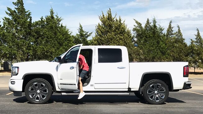 Trucks, SUVs, Crossovers, & Vans | 2018 GMC Lineup