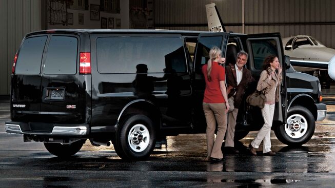 2021 GMC Savana Passenger Van | 12, 15 Passenger Vans