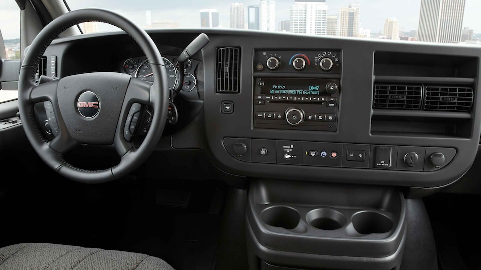 2021 GMC Savana Passenger Van | 12, 15 Passenger Vans